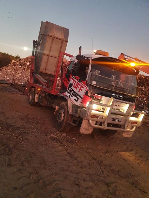 TUFF SKIPS | BRISBANE