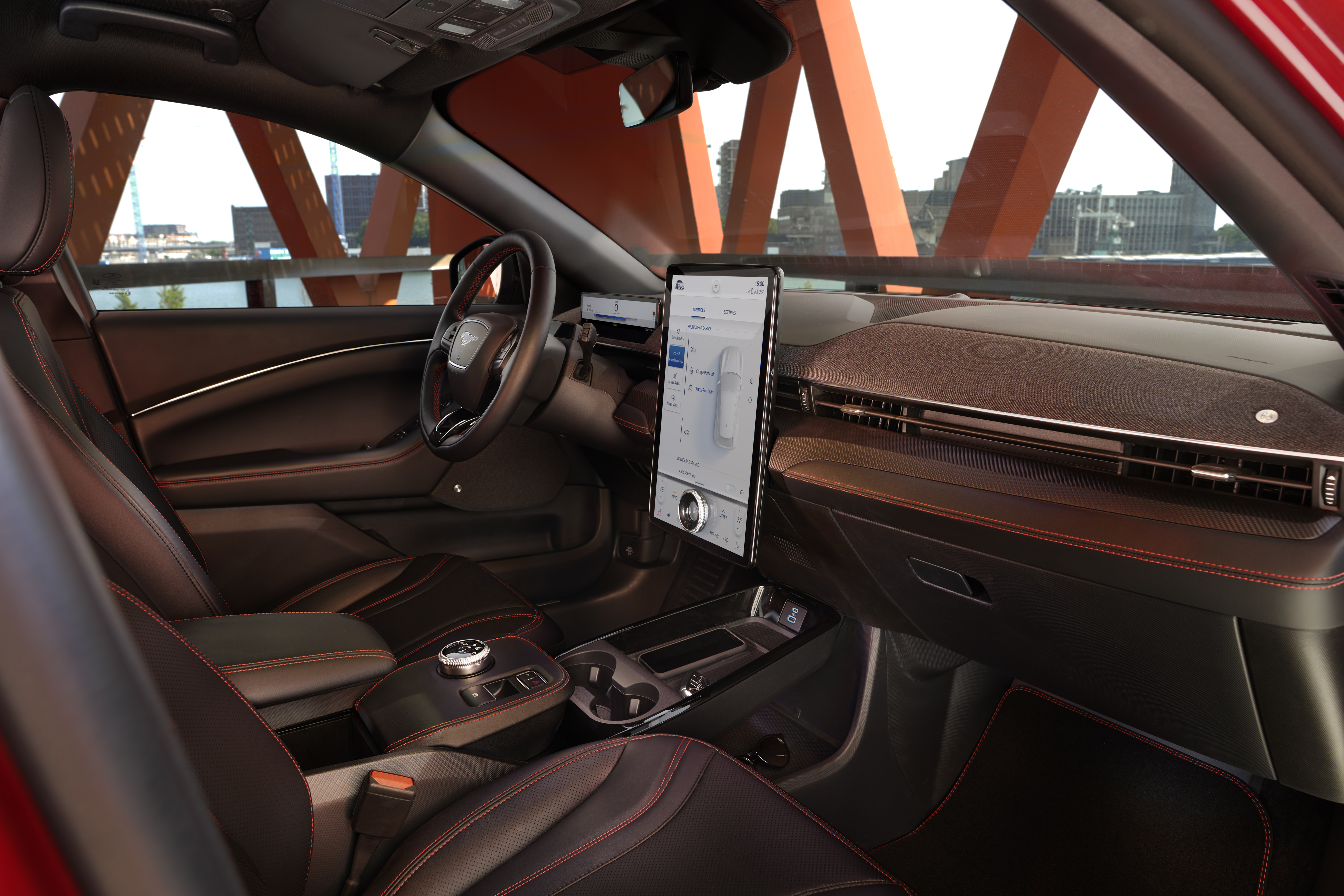 Ford Mustang Mach-e - spækket med standardudstyr